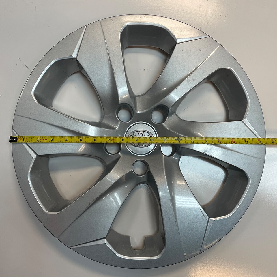 Single OEM HubCap WheelCover for 19-22 Toyota Rav4 4260242040 ...