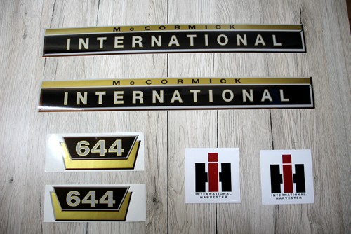 IHC / Mc Cormick Aufkleber International 644 Gold Logo Emblem Sticker ...