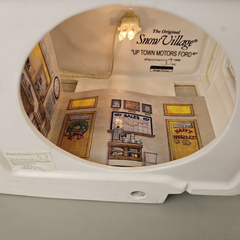 UPTOWN MOTORS FORD 56.54941 Dept 56 SNOW VILLAGE Lights MUSTANG ROTATES ...