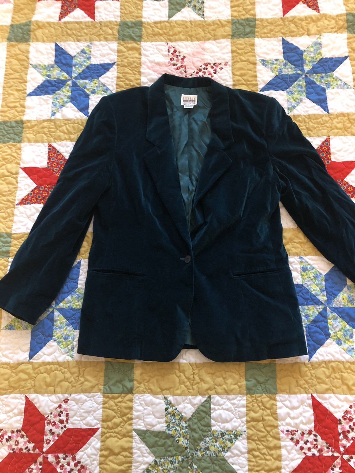 1990’s Vintage Leslie Faye Velvet Blazer - Gem