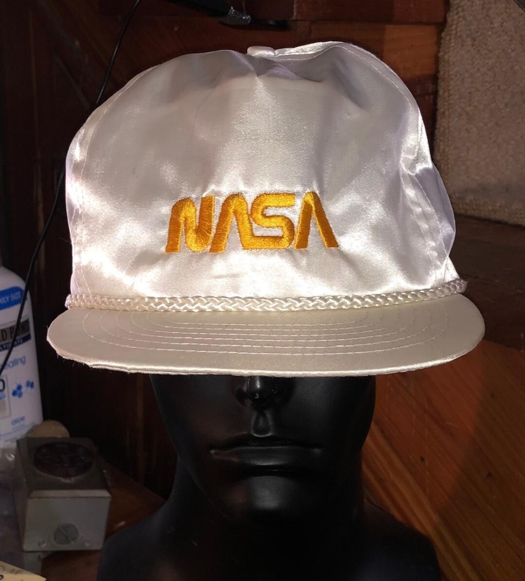 Vintage 1970's NASA Space Apollo Astronaut White Satin San Sun Rope Hat ...