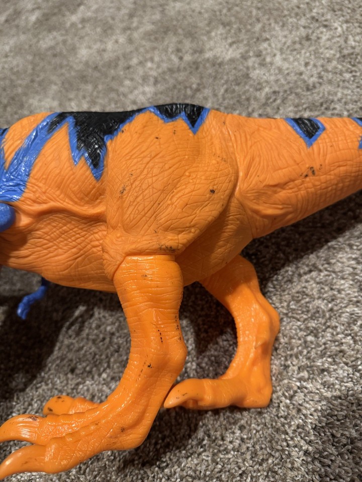 Jurassic Park Chaos Effect Omega Bull T-Rex 1997 Kenner With Survival ...
