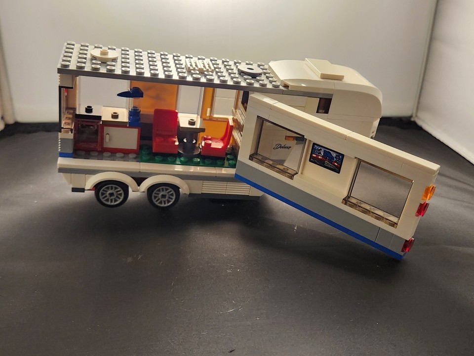 LEGO SPARE PARTS City Wildlife Caravans Set 60182 - Camping Trailer ...