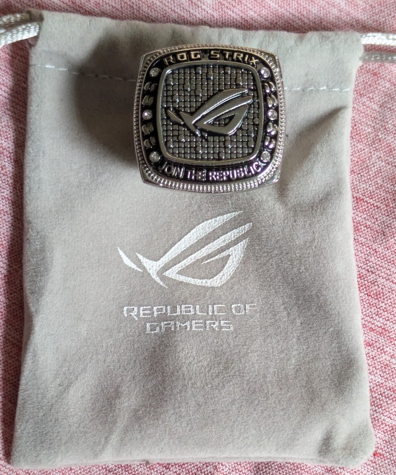 ASUS ROG RTX 40 Series STRIX Limited Edition Alloy Ring White Gold ...