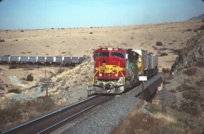 ATSF 243 SD-75M ABO CANYON NM (SANTA FE) ORIGINAL SLIDE 11-30-97 T19-10 | eBay