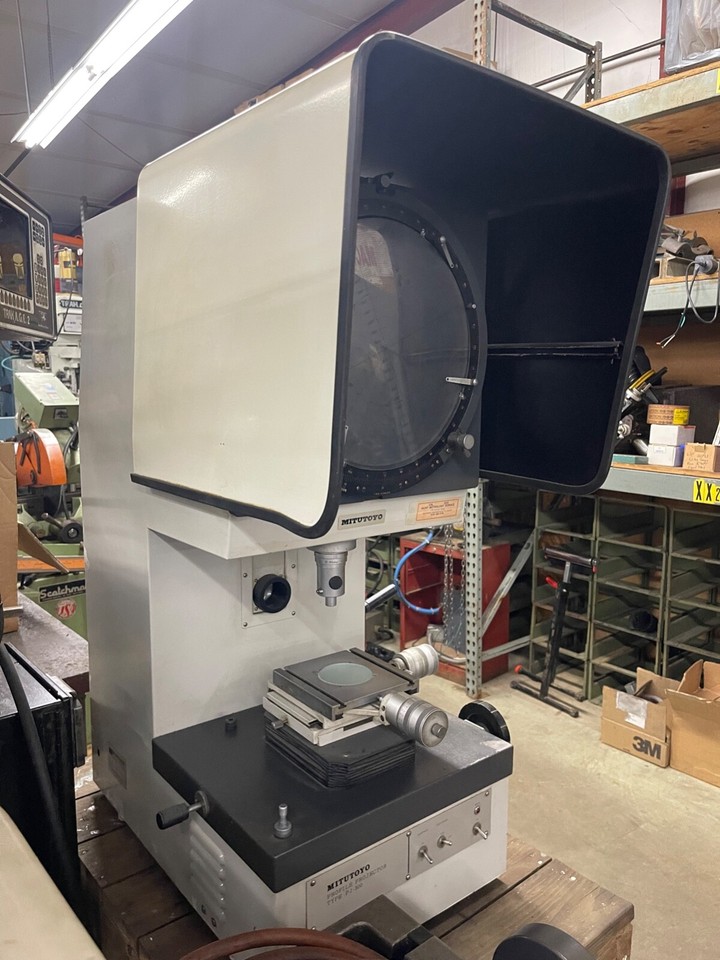 Mitutoyo PJ300 Profile Projector (Optical Comparator) | eBay
