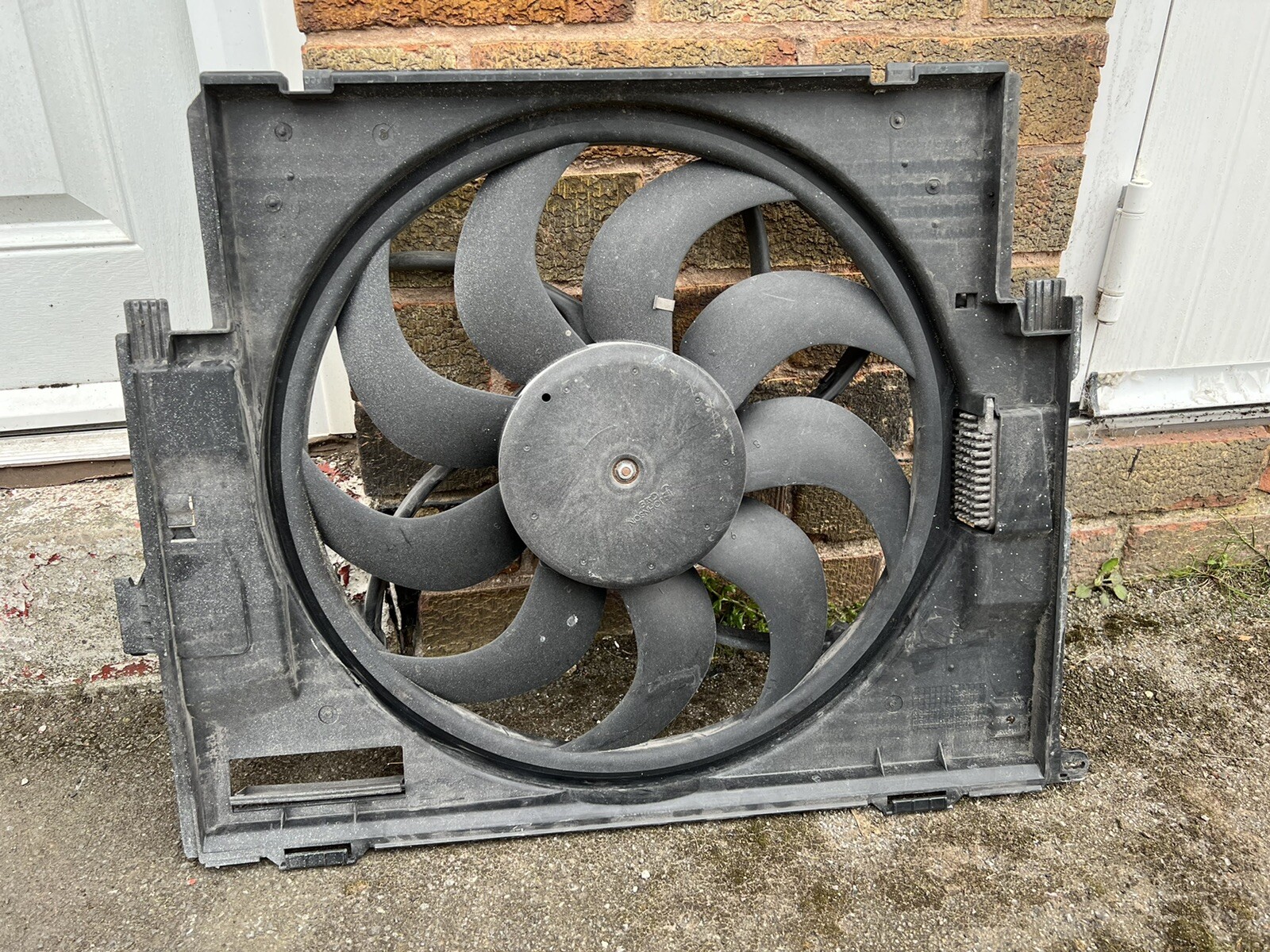 2014 BMW 4 SERIES F32 F33 ENGINE COOLING FAN WITH RESISTOR ( 7608410-04 ...