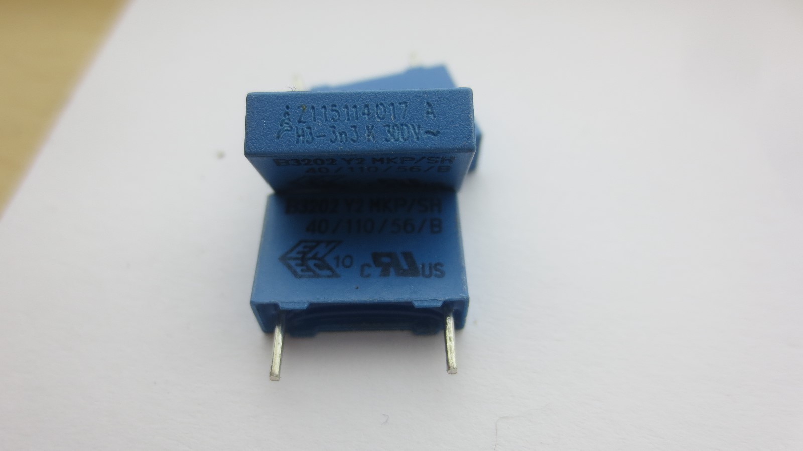 10 x EPCOS-EMI-Störschutzkondensatoren 3,3nF, 300V B3202 Y2 MKP/SH ...