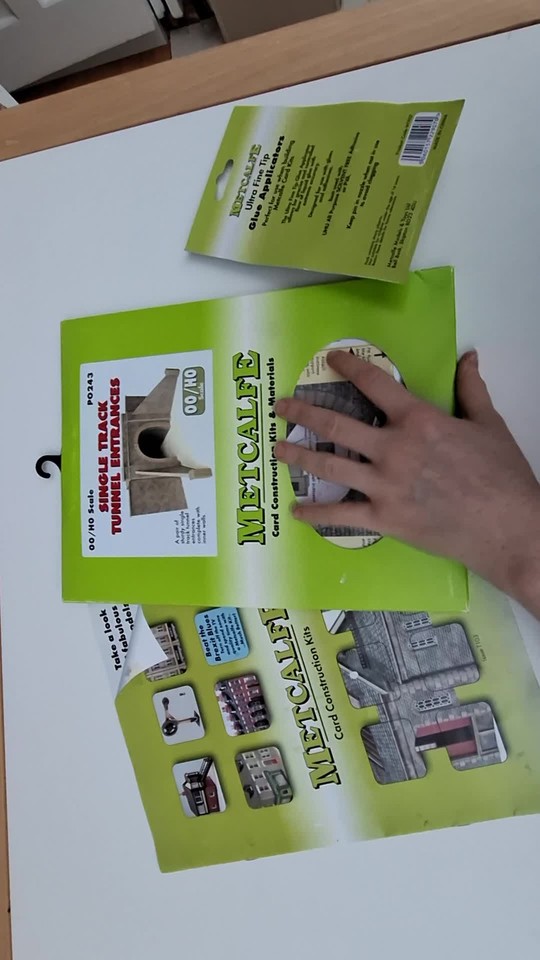 Brand New Metcalfe Card Kit, Single Track Tunnel Entrance PO243, 00/H0 ...