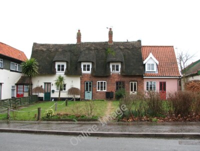 Photo 6x4 Cottages in The Street, Dickleburgh c2010 | eBay UK