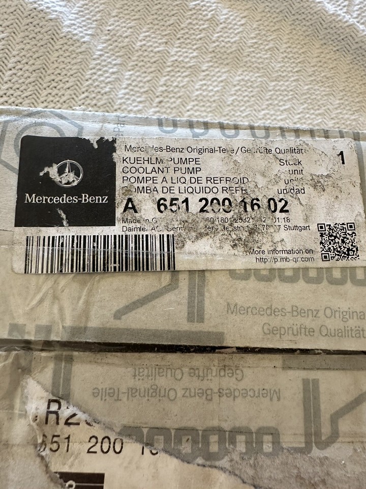 Brand New Genuine Mercedes-Benz Sprinter Engine Water Pump 6512001602 ...