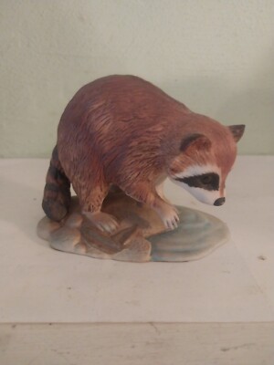 Andrea by Sadek - Racoon porcelain/ceramic figurine {7001) 1984 raccoon ...