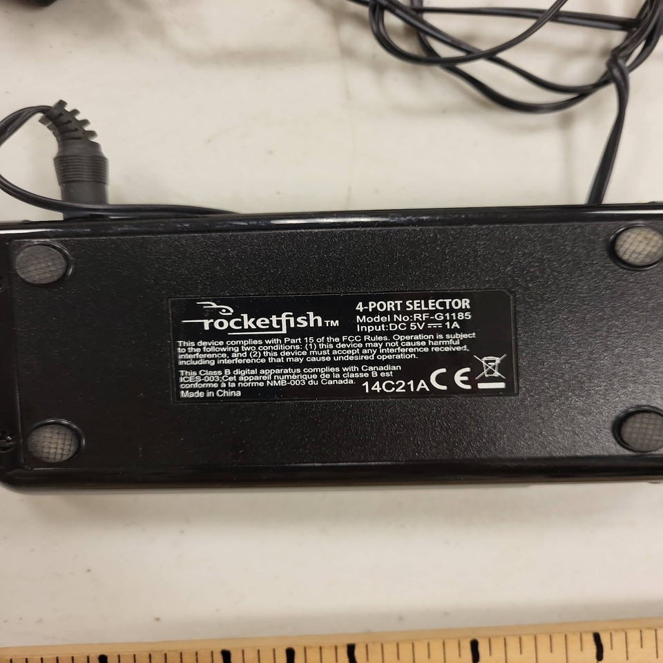 Rocketfish RF-G1185 4-Port HDMI Switch Selector 3D Input Output Adapter ...