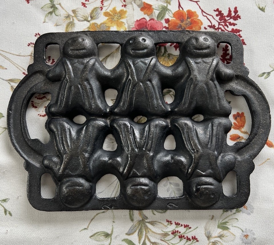 Cast Iron Gingerbread Man Cookie Mold Pan with Stars and Pants 2 ...