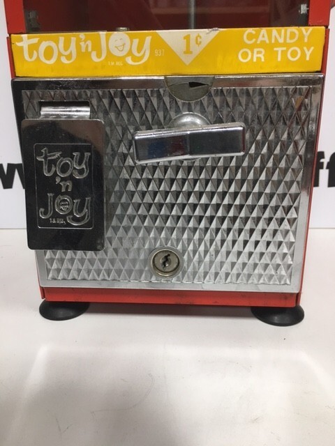 Set of Feet & Nuts for Vintage Toy N Joy Gumball Candy Gum Toy Nut ...