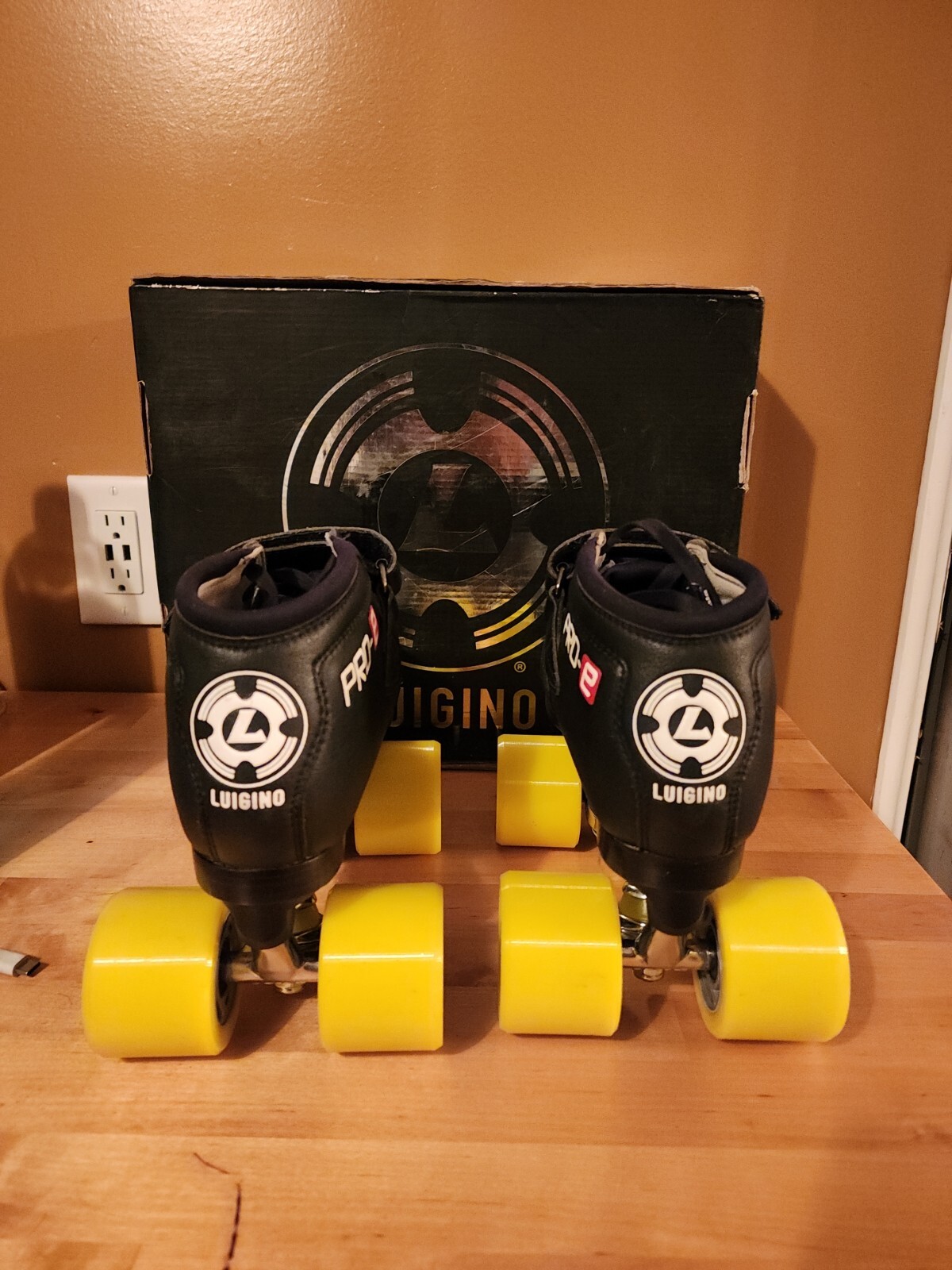 Luigino Q-4 Roller Derby Skate Boots Womens Size 6 Vertigo E Sole ...