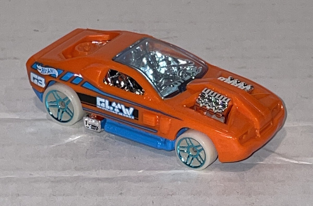 Hot Wheels Hollowback