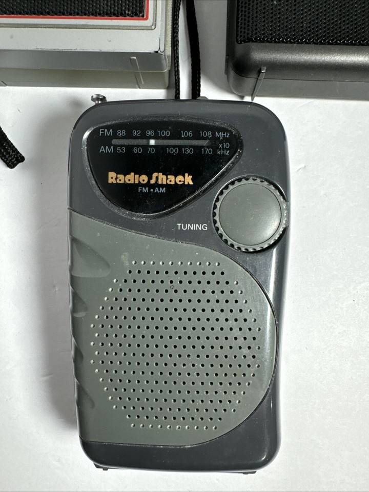 Vintage Radio Shack Hand Held Portable AM-FM Radio Lot Working | eBay