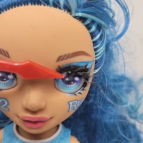 *READ* Rainbow High Fashion Doll Cheerleader Skylar Bradshaw Blue Cheer ...