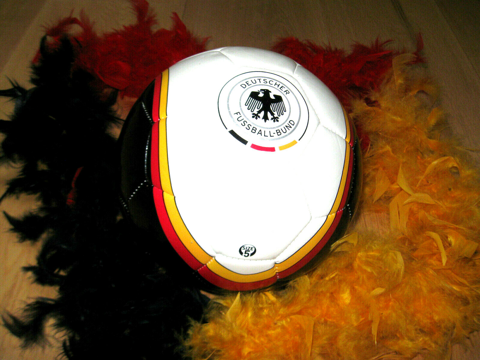 DFB Fussball Nationalmannschaft 3 Fan Set Fussball, Federboa & Fahne ...