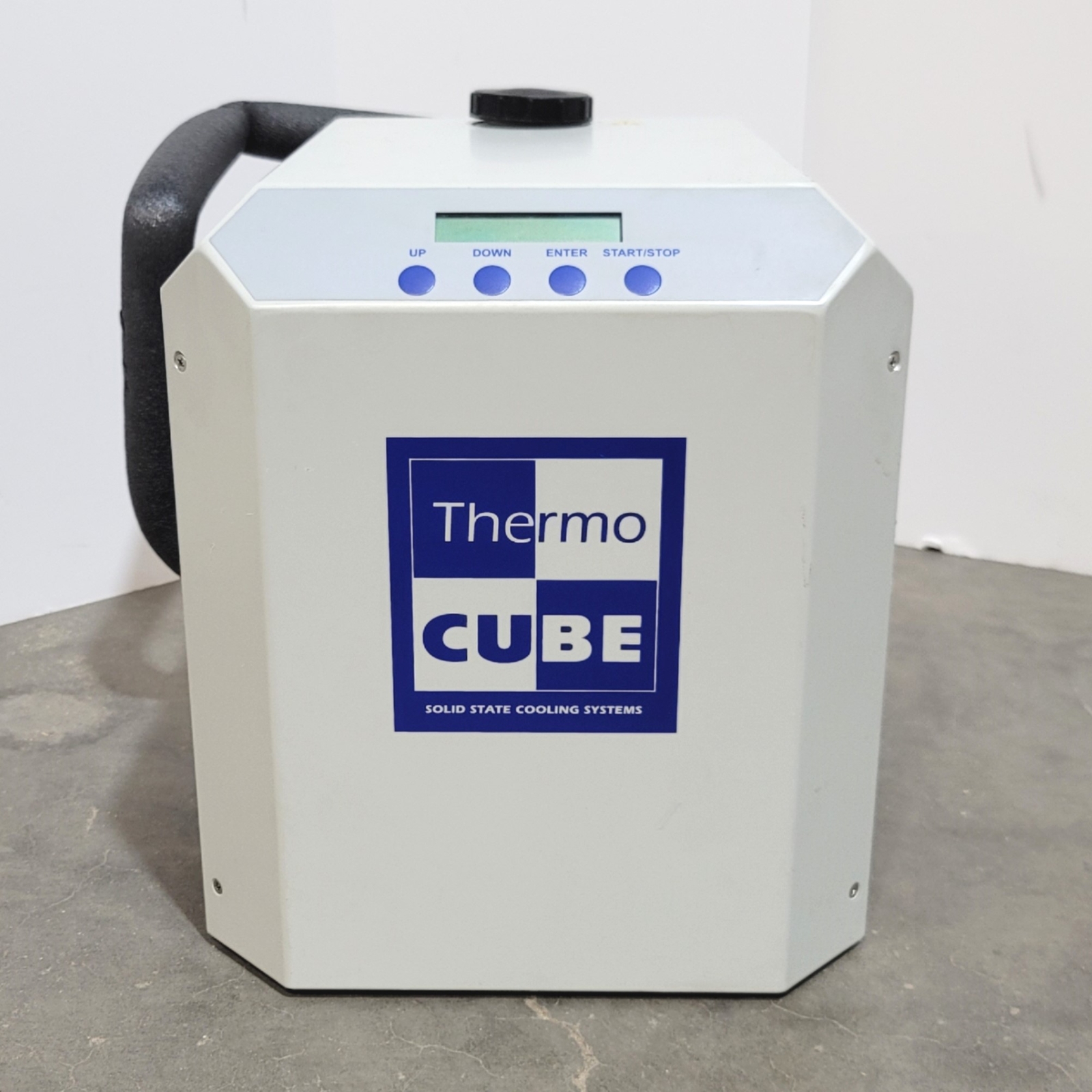 Solid State Cooling ThermoCube Cooling System 300W 5-50°C 2 liter/min ...