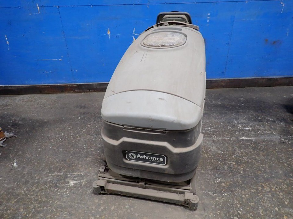 EUC-ADVANCE WARRIOR AXP ADVANCE WARRIOR AXP FLOOR SCRUBBER 32 ...