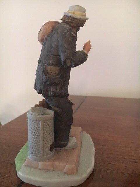Emmett Kelly Jr. porcelain figurine, "ON THE ROAD AGAIN", Signed by EKJ ...