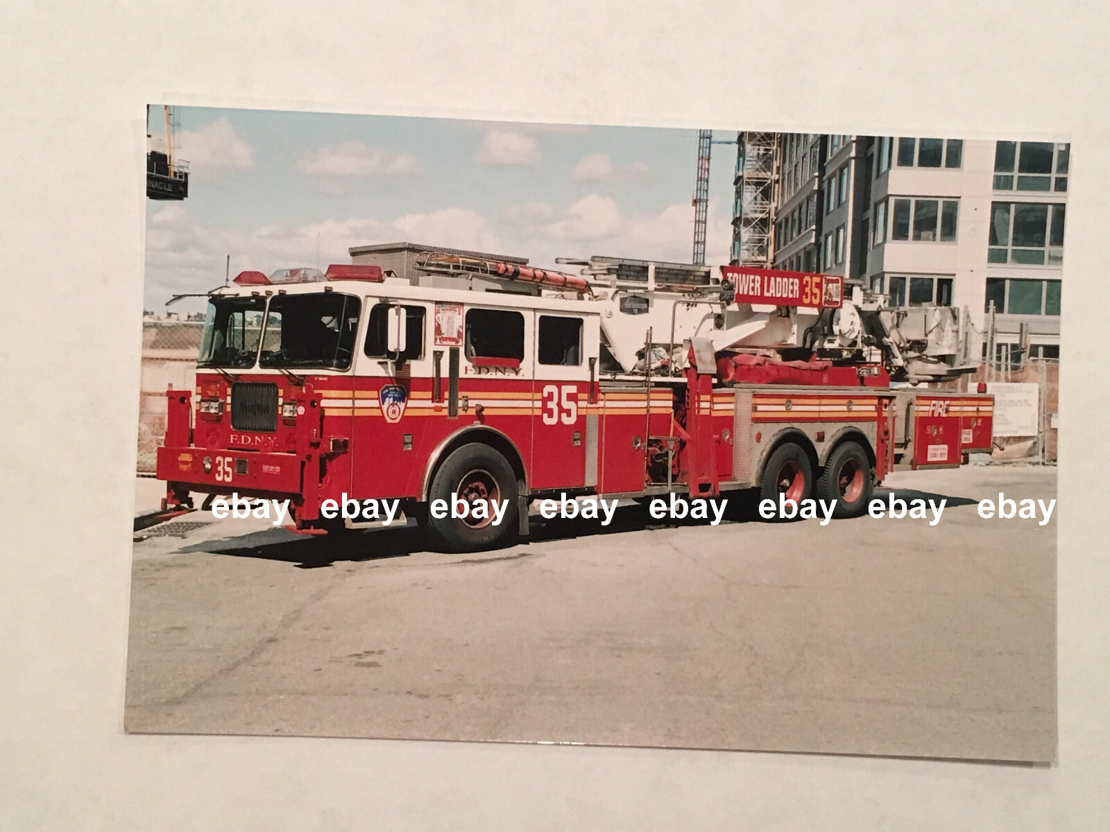 New York City Ladder 35 1998 Seagrave 75' | Grelly USA
