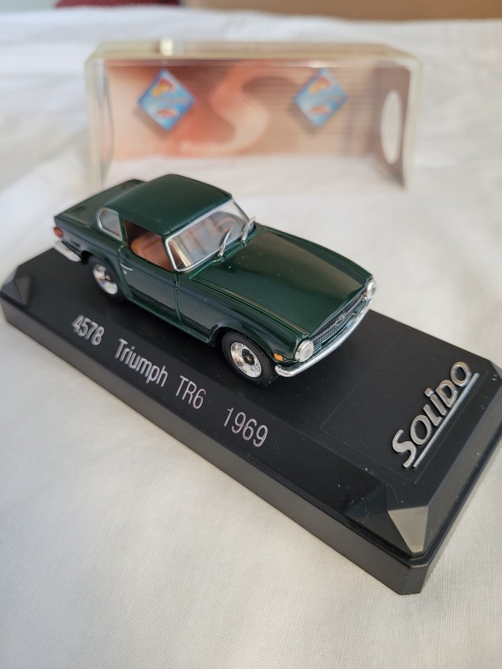 Solido Die-cast Model Car, Triumph Tr 6 In Green, With Box And Outer ...