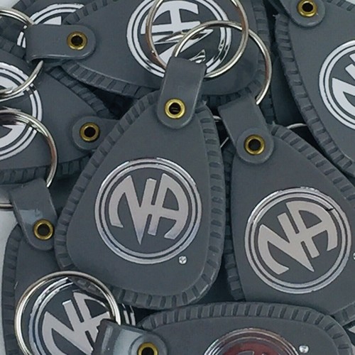 NARCOTICS ANONYMOUS NA KEY TAG Gray 18 Months Recovery 12 Piece English ...