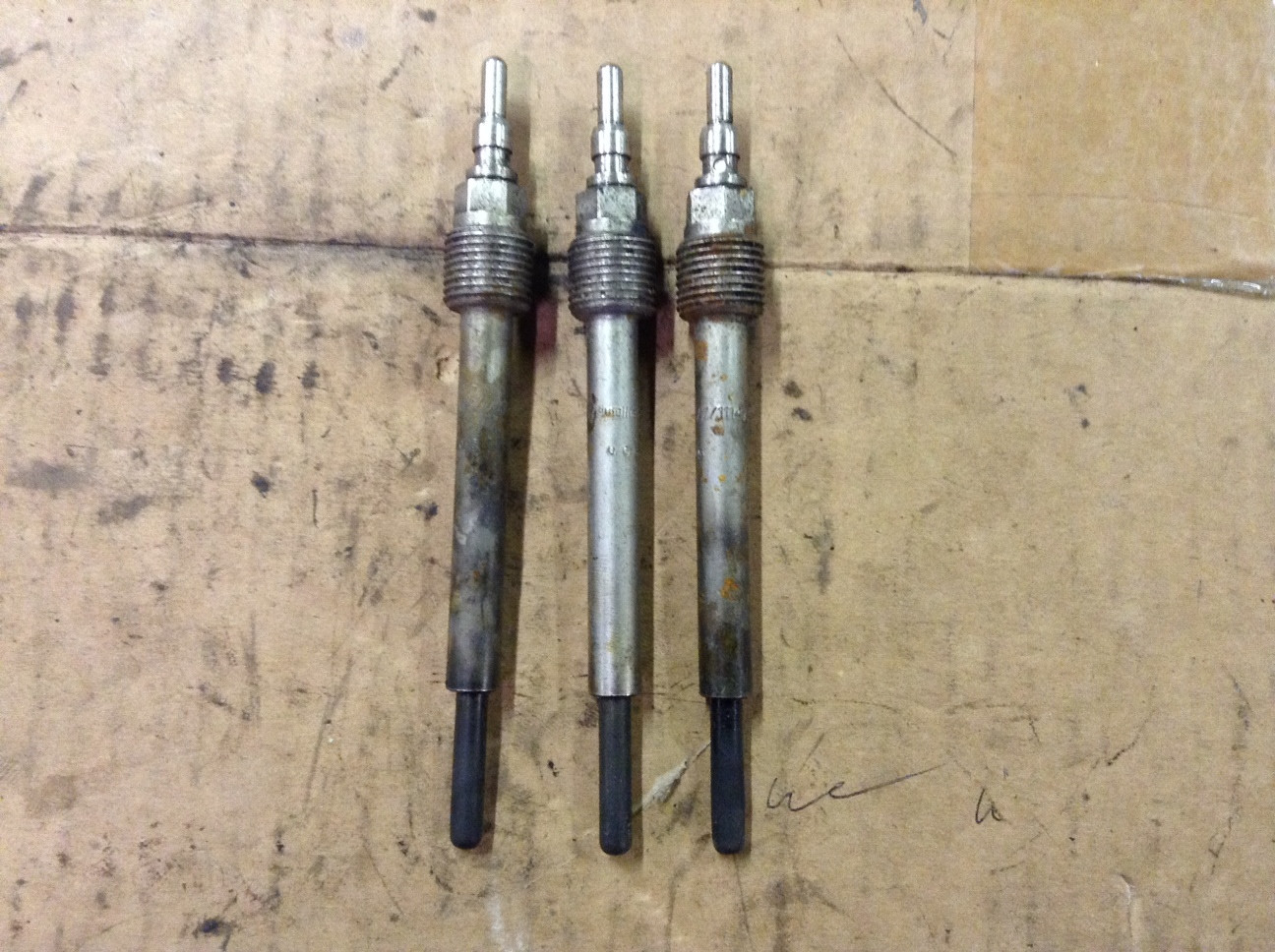 03 04 05 06 07 Ford F250 F350 F450 F550 6.0 6.0L Diesel Glow Plug Plugs ...