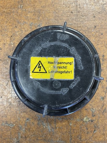 Peterbilt Mercedes-Benz HELLA Pp-t40 Headlight Rear Bulb Access Cap 147 ...