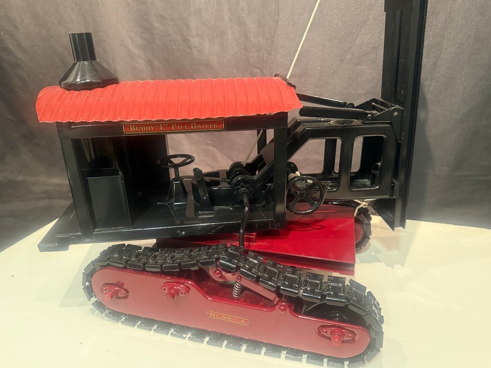 Vtg Buddy L Pile Driver on Crawler Treads Tracks Pressed Steel Toy 2260 ...