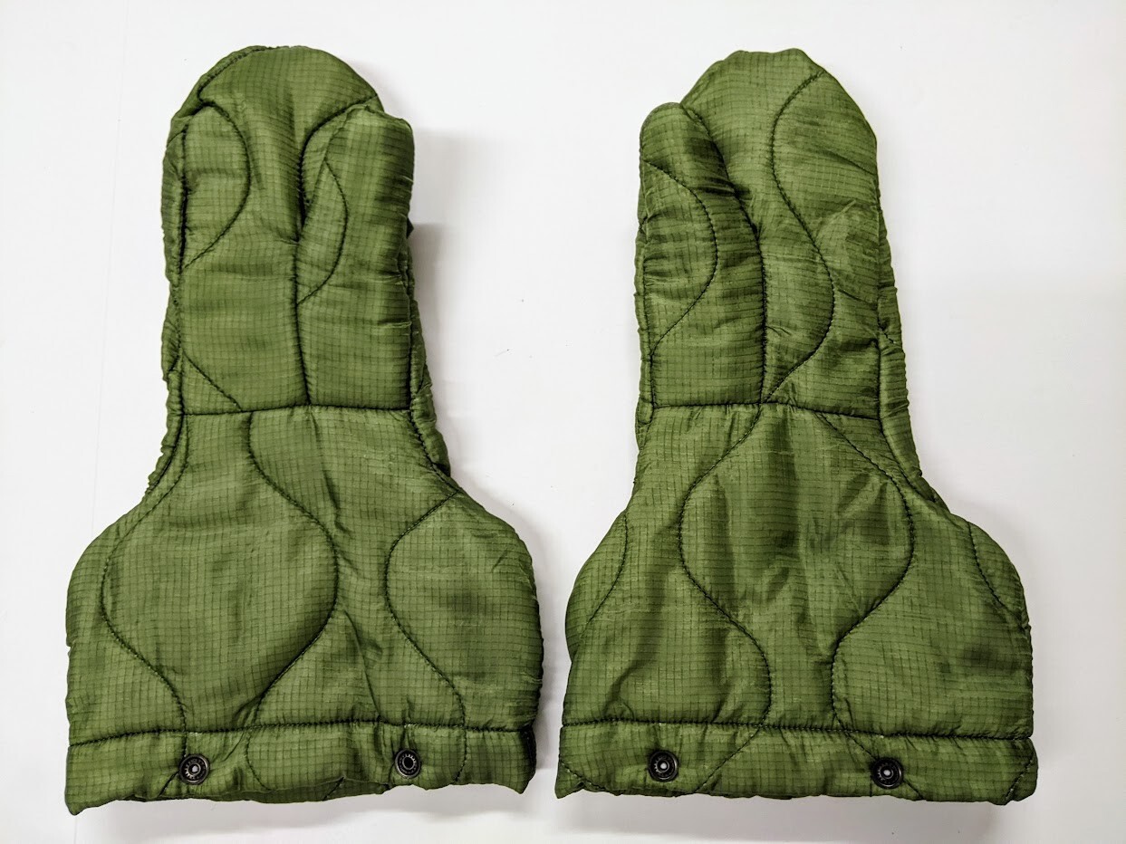 US Military Extreme Cold Weather Mittens Set With Nylon Liners Size: M ...