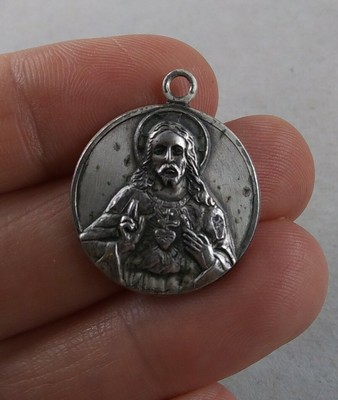 Jewelry - Vintage Sterling Silver Religious Medal
