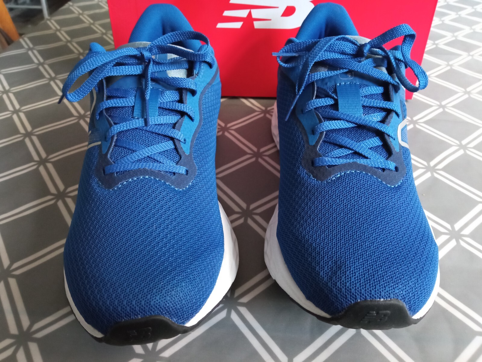 New Balance Fresh Foam Arishi V4 Men s Running Shoes UK Size 10 Used new-balance-fresh-foam-arishi-v4-men-s-running-shoes-uk-size-10-used