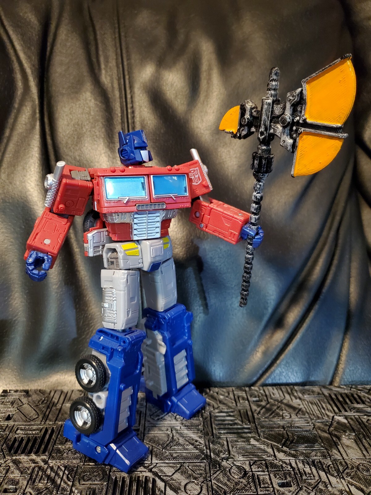 Transformers War For Cybertron Optimus Prime Axe