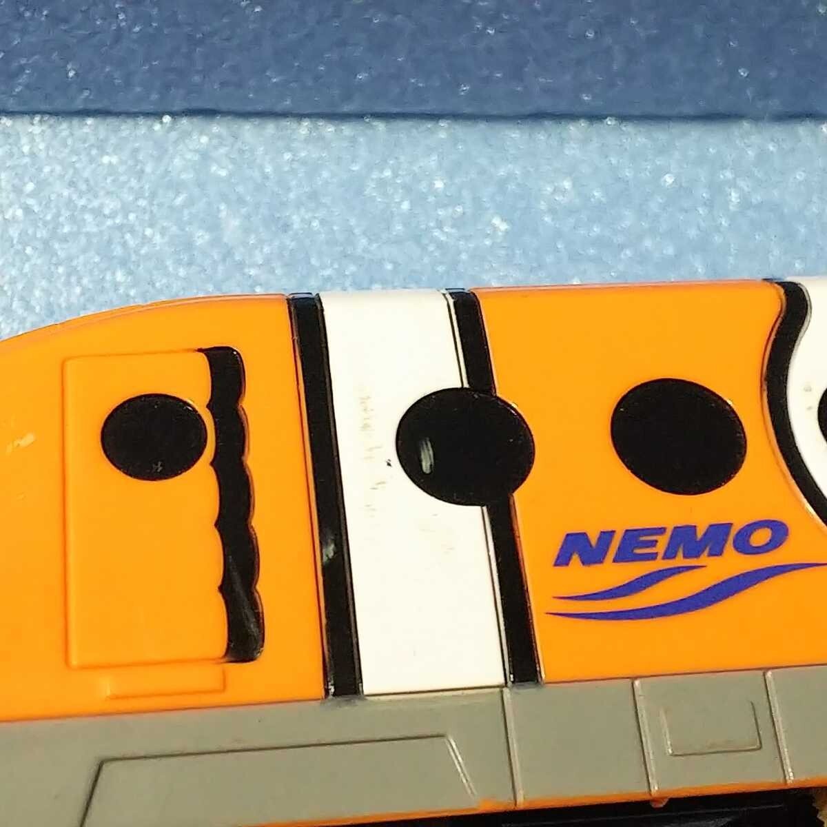 Takara TOMY Plarail Disney Pixer Dream Railway Nemo Lucky Fin Train ...