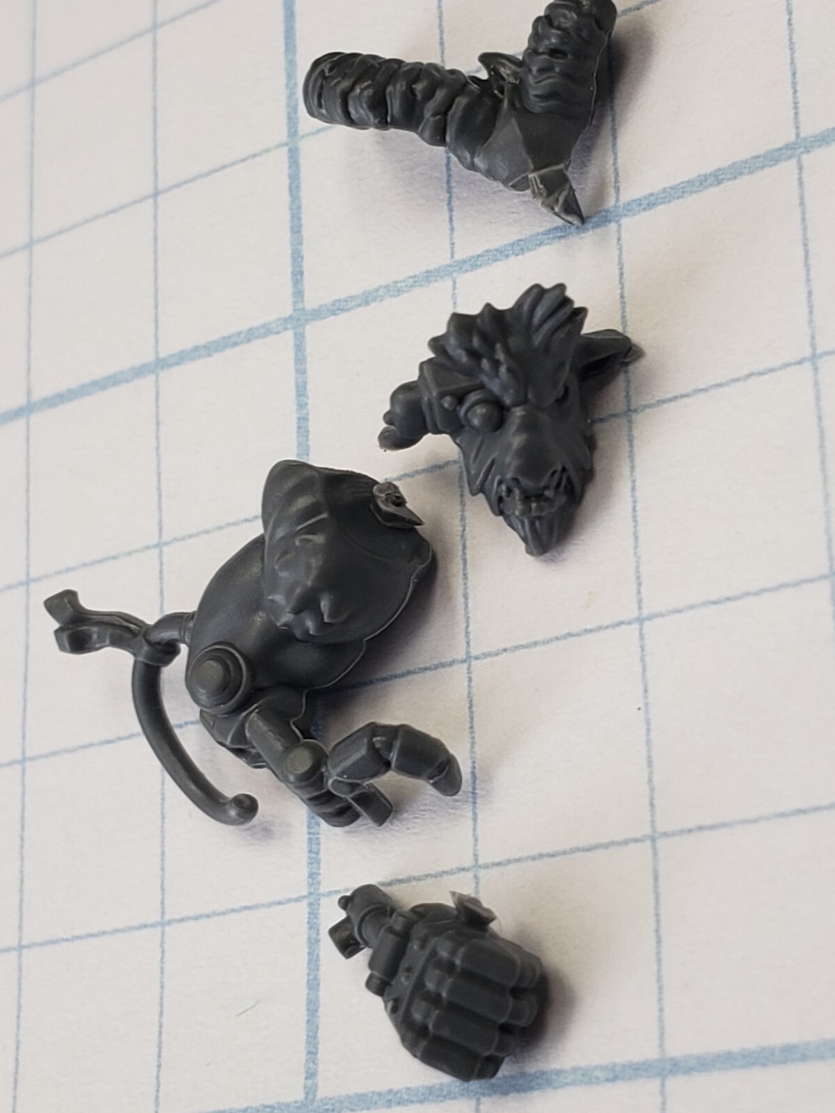 40k Chaos Space Marines Bits KT Fellgor Ravager Champion Bionic Head ...