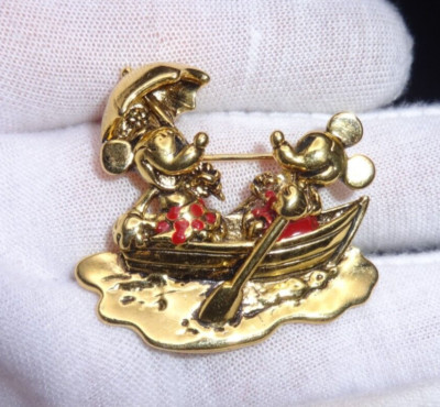 VTG Signed Napier Disney Mickey & Minnie Mouse In The Boat Pin Brooch ...