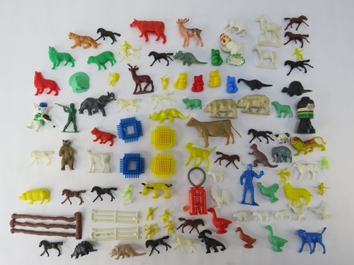 Large Vintage Lot Of plastic Farm Animals Army Men Cowboys Horses Etc ...