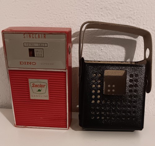 Sinclair Dino Supreme Gasoline Pump AM Radio Red With Black Case ...