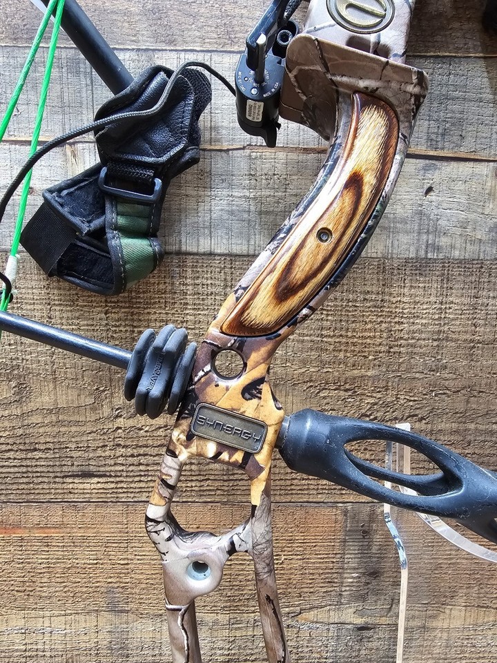 ELITE SYNERGY LH 70# 30"DL W ACC (TCP005445) | eBay