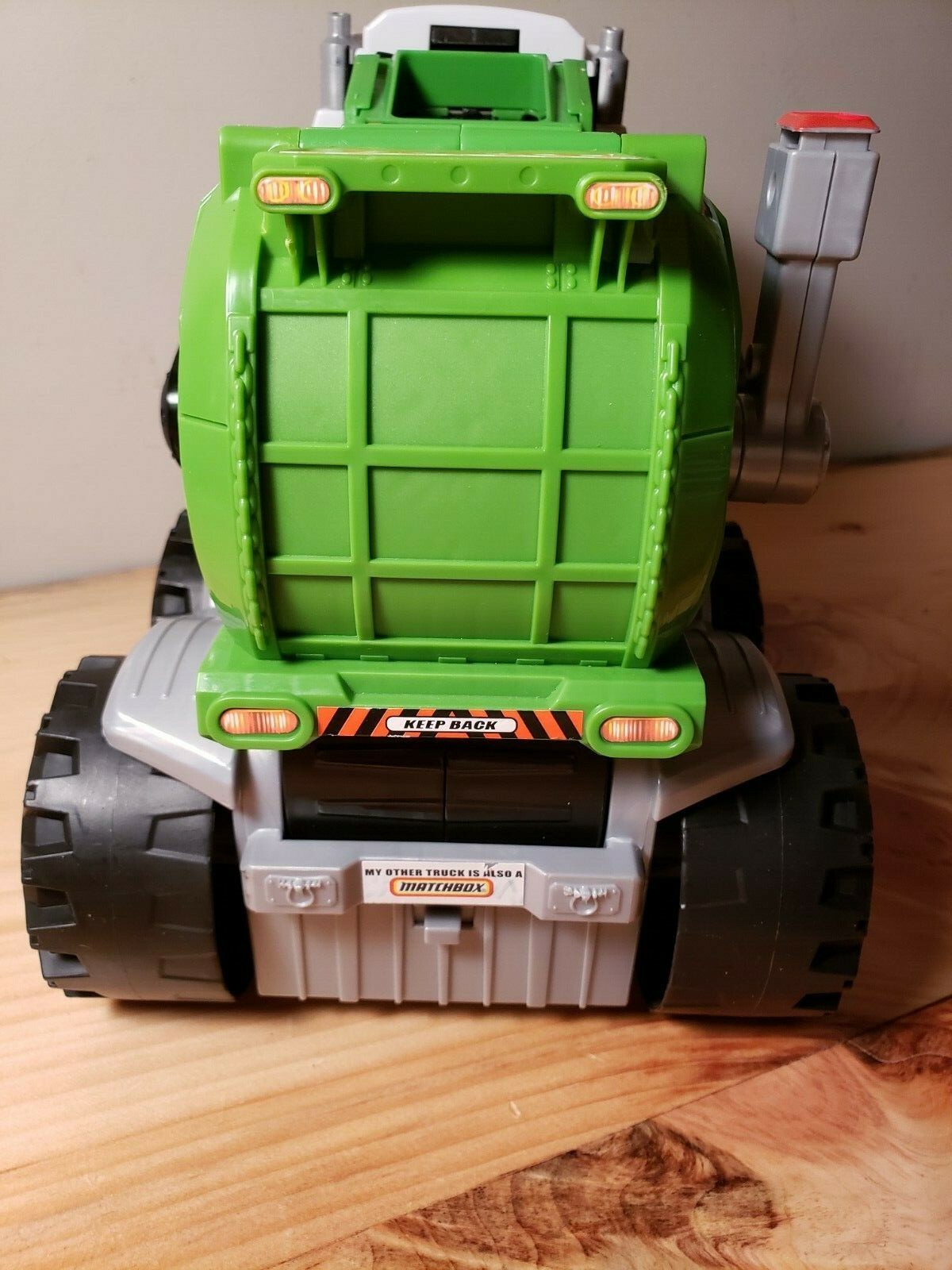 Mattel Matchbox Interactive Stinky The Garbage Truck Robot Talking 13 ...