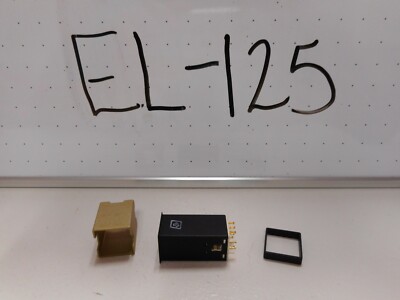 NOS 582-10A2B21C1D18V8 EATON MSC 96182 SWITCH BODY C1 2 P MOM SOLDER | eBay