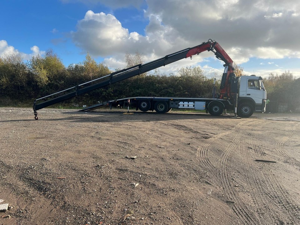 Volvo FMX 450 8X2 48.4TM REMOTE FASSI CRANE , WINCH, CHEESEWEDGE , FULL ...
