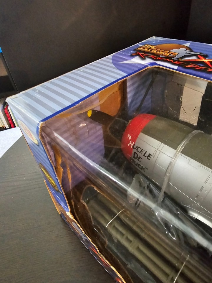 P-47D Thunderbolt Razorback WWII THE ULTIMATE SOLDIER 1:18 NEW Huckle ...