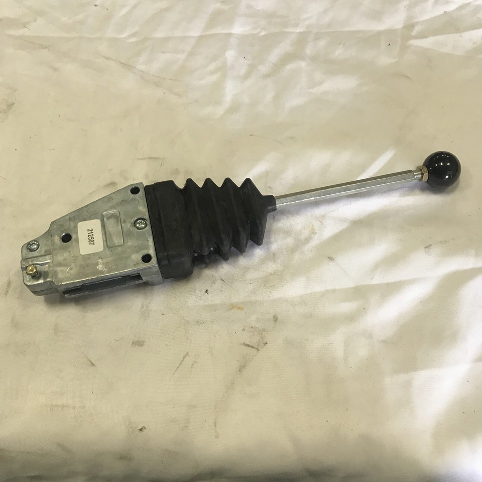 NEW COMPACT FORD YAMAR KUBOTA TRACTOR HYDRAULIC CONTROL JOYSTICK 1 ...