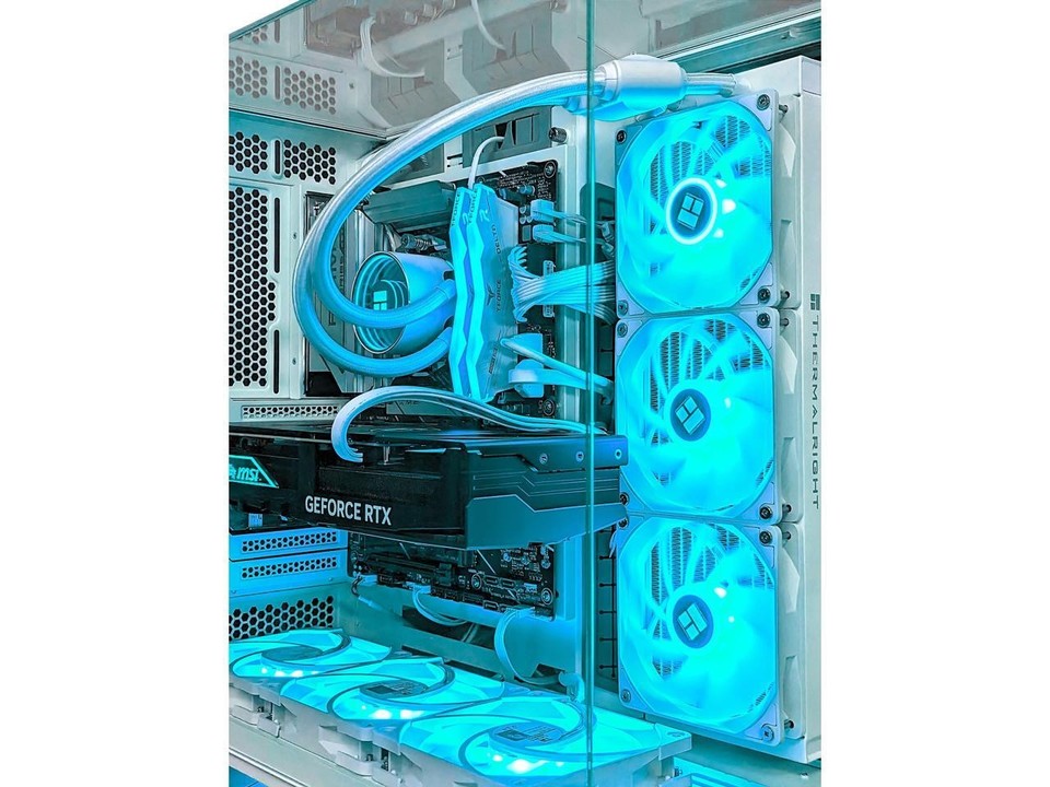 Cobratype Venom Gaming PC - Ryzen 5 9600X, RTX 5070, 360mm AIO Liquid ...