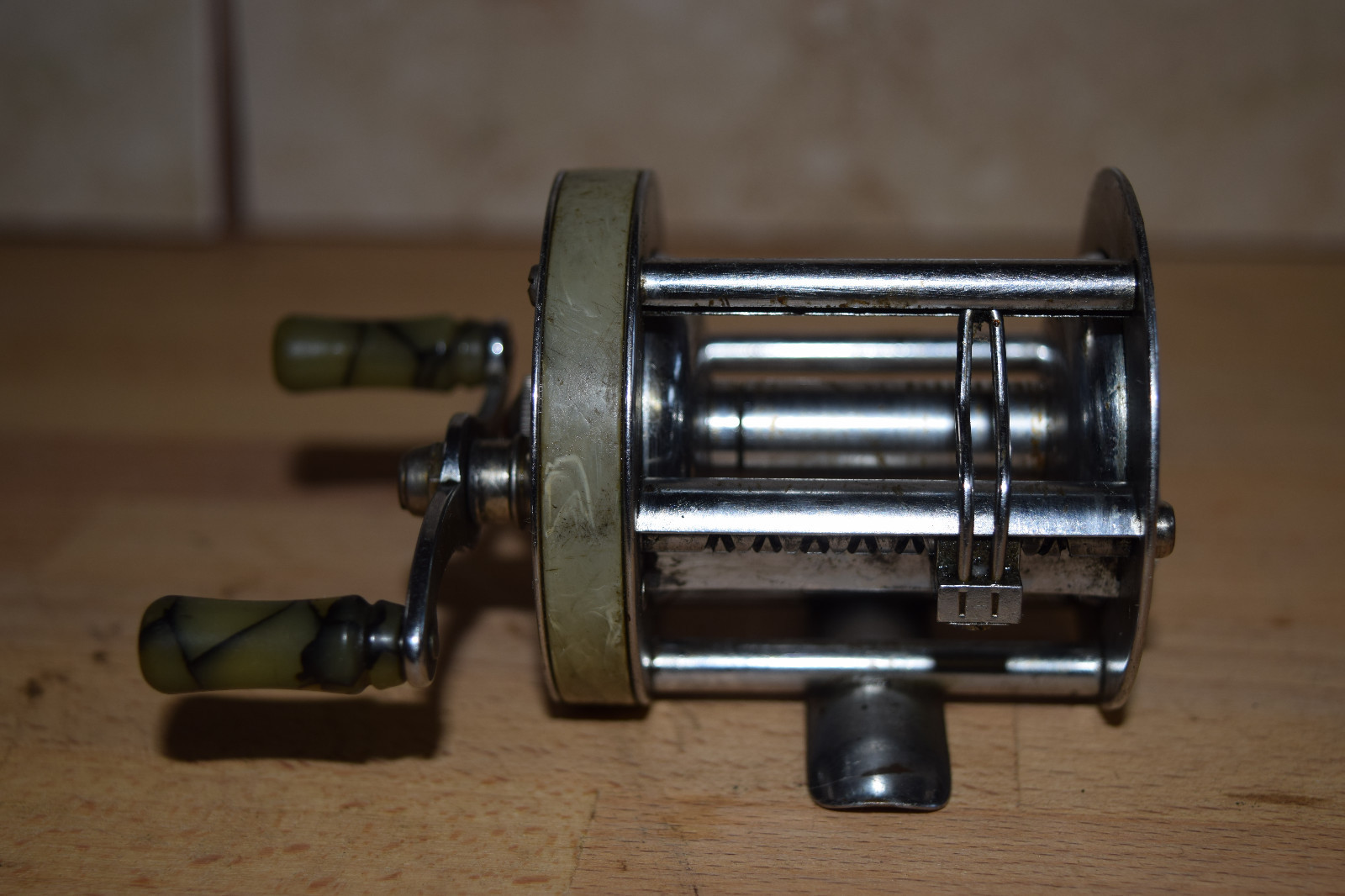 VINTAGE ATLAS 1708 MODEL D BAITCASTING REEL! | eBay
